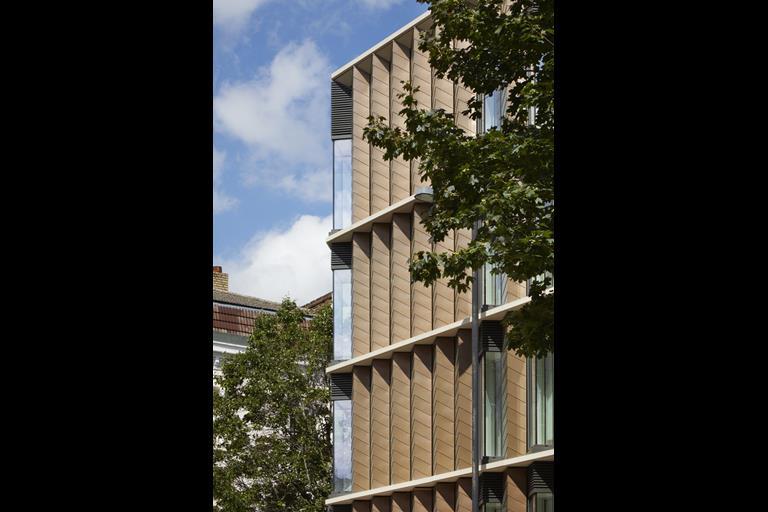 Sheppard Robson transforms London block with steel superstructure ...